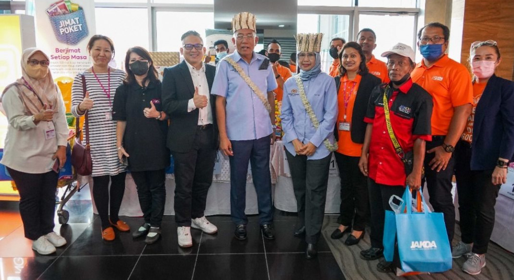 CSR and Initiatives - AEON Corporate